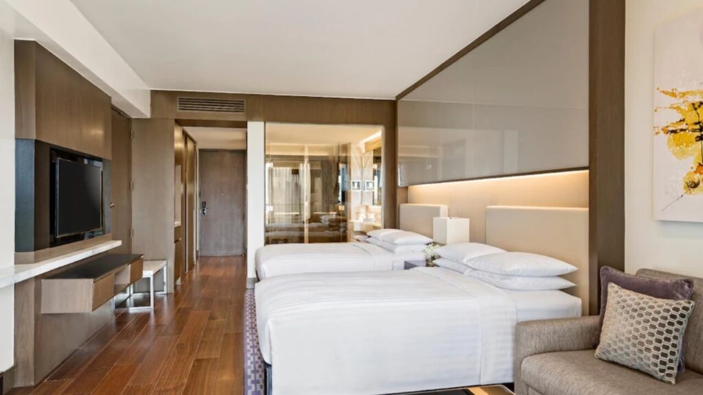 Manila Marriott Hotel - Marriott exudes opulence and grandeur